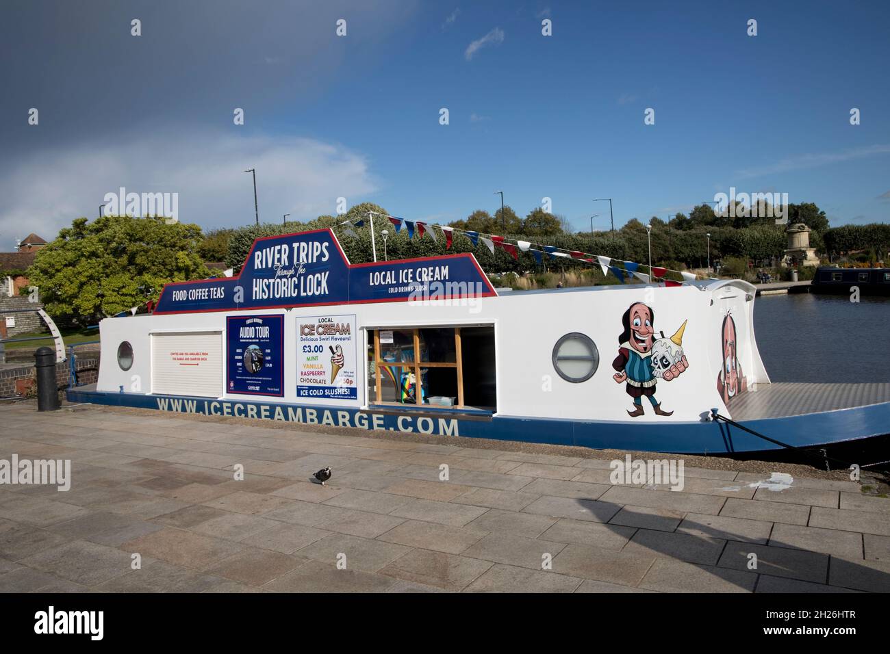 Ice cream barge hi-res stock photography and images - Alamy