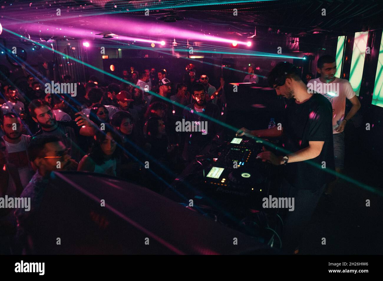 Some photos reflect the nightlife in Damascus - Syria after war 2021 ...