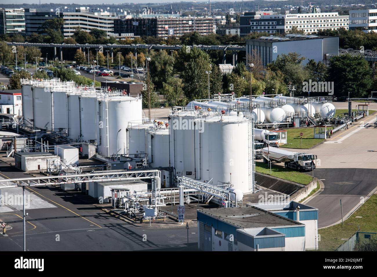 Tank farm at the airport for supply Stock Photo - Alamy