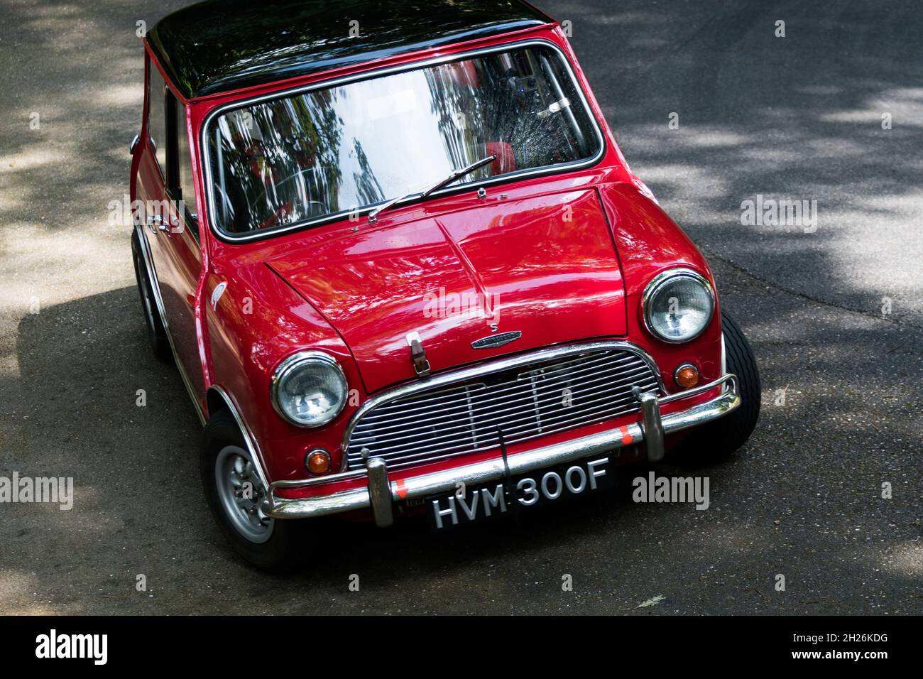 Modified mini cooper hi-res stock photography and images - Alamy