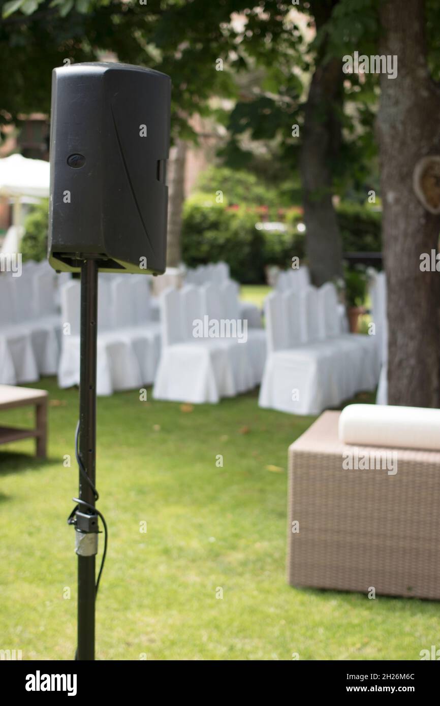 Wedding party ceremony and receptioon dj speakers deejay audio ...