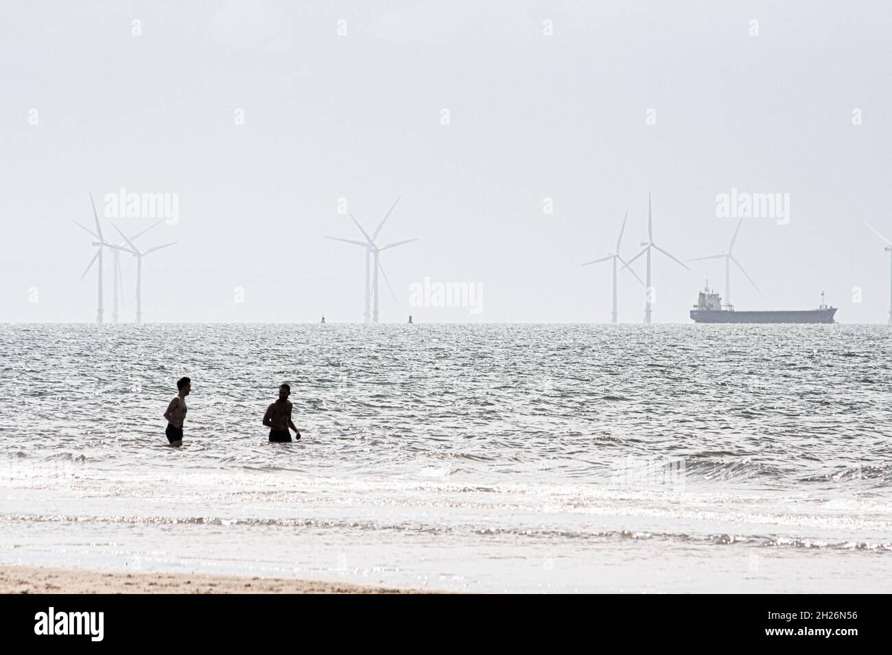 L s lowry football hi-res stock photography and images - Alamy