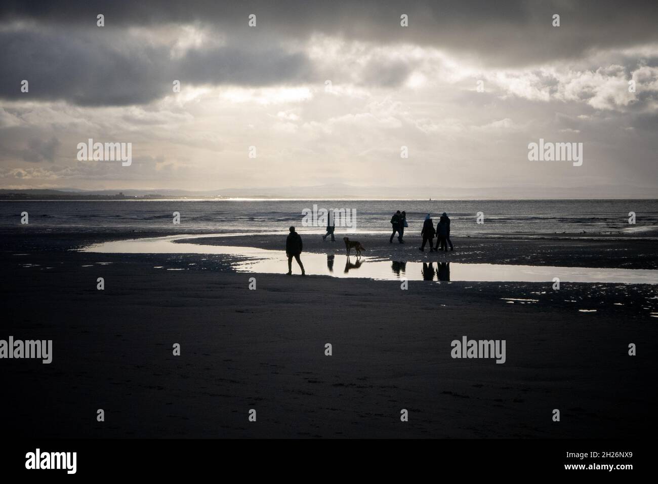 L s lowry football hi-res stock photography and images - Alamy