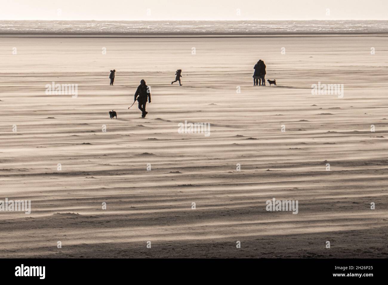 L s lowry football hi-res stock photography and images - Alamy