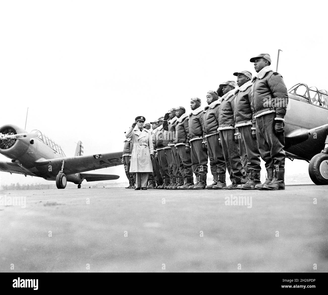 Returning u s air force Black and White Stock Photos & Images - Alamy