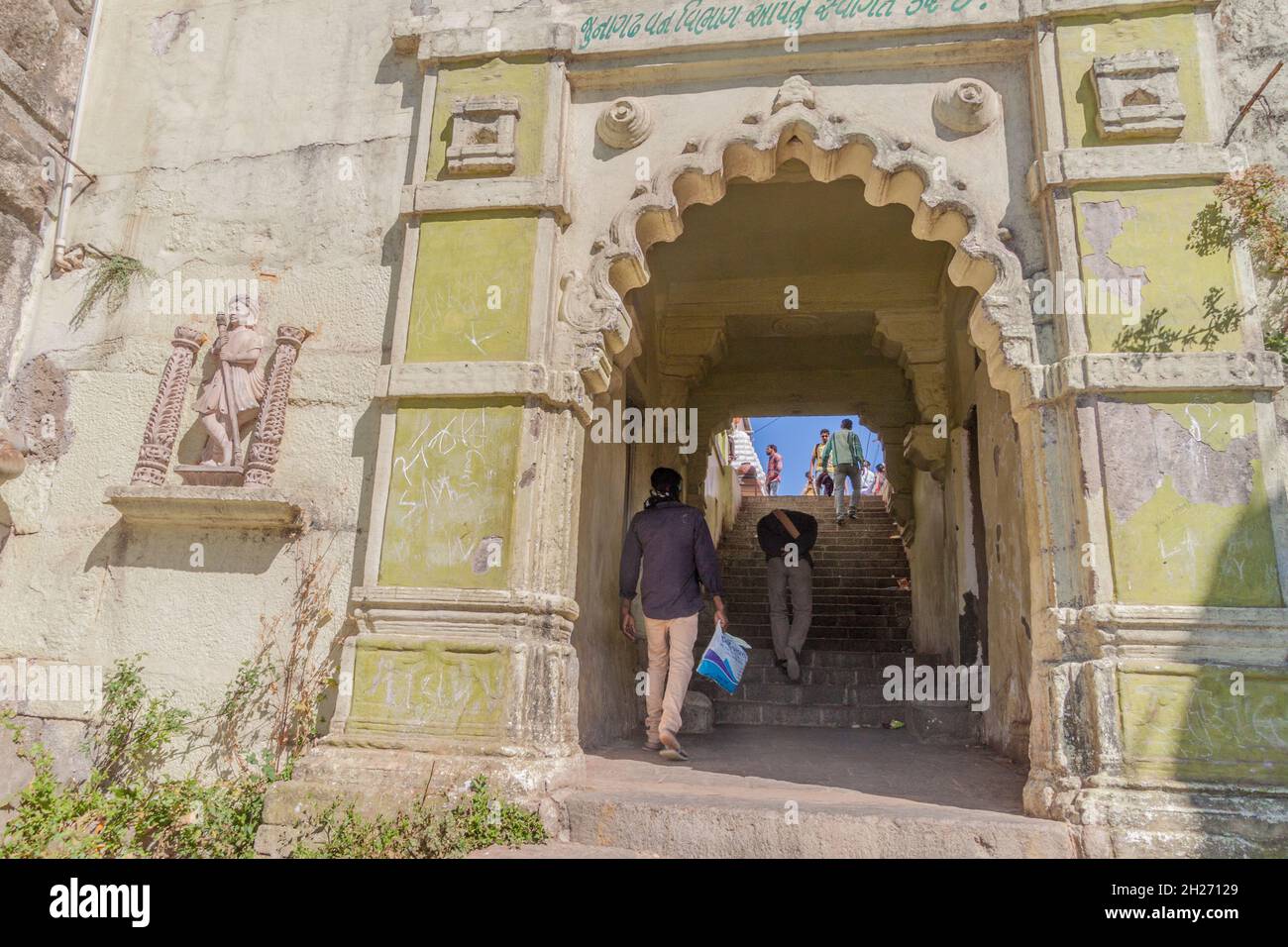 JUNAGADH, INDIA - FEBRUARY 10, 2017: Gate at the steps to Girnar Hill ...