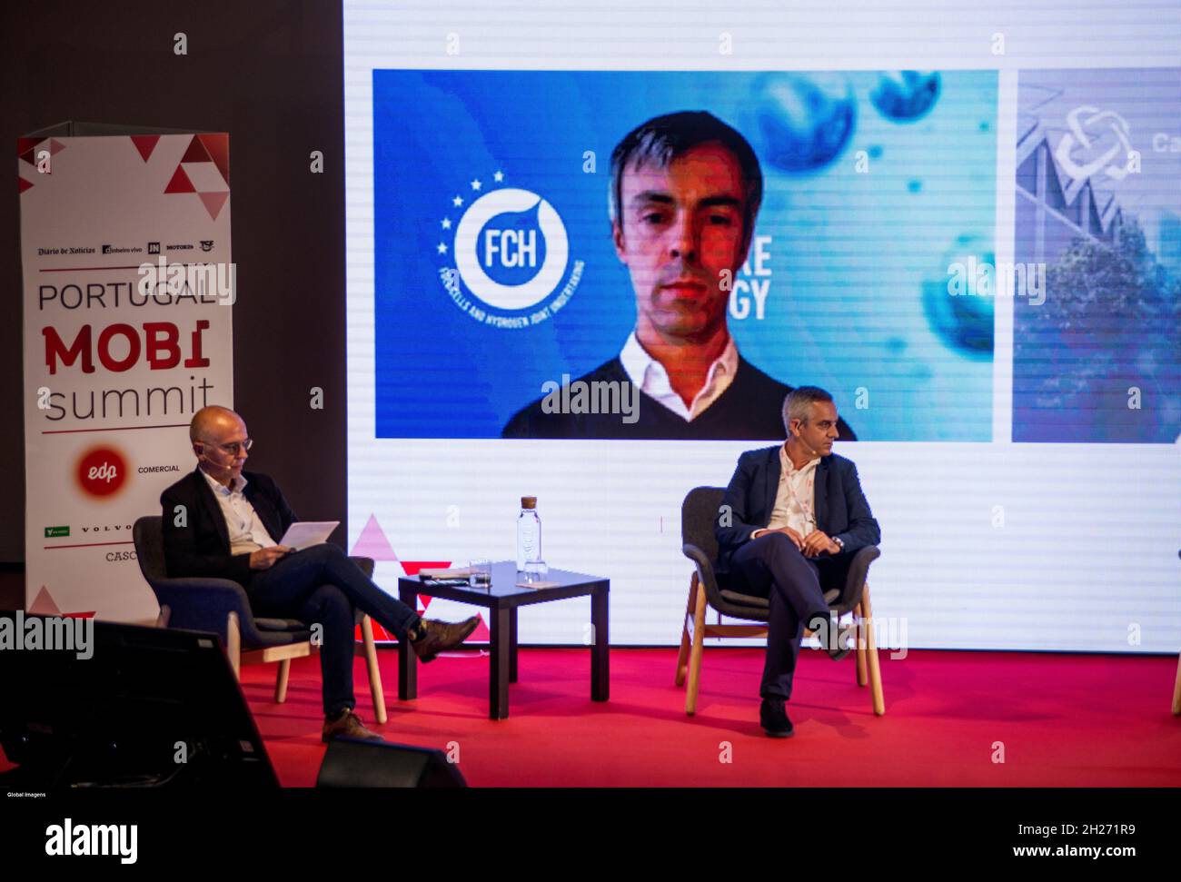 Editor de historias hi-res stock photography and images - Alamy