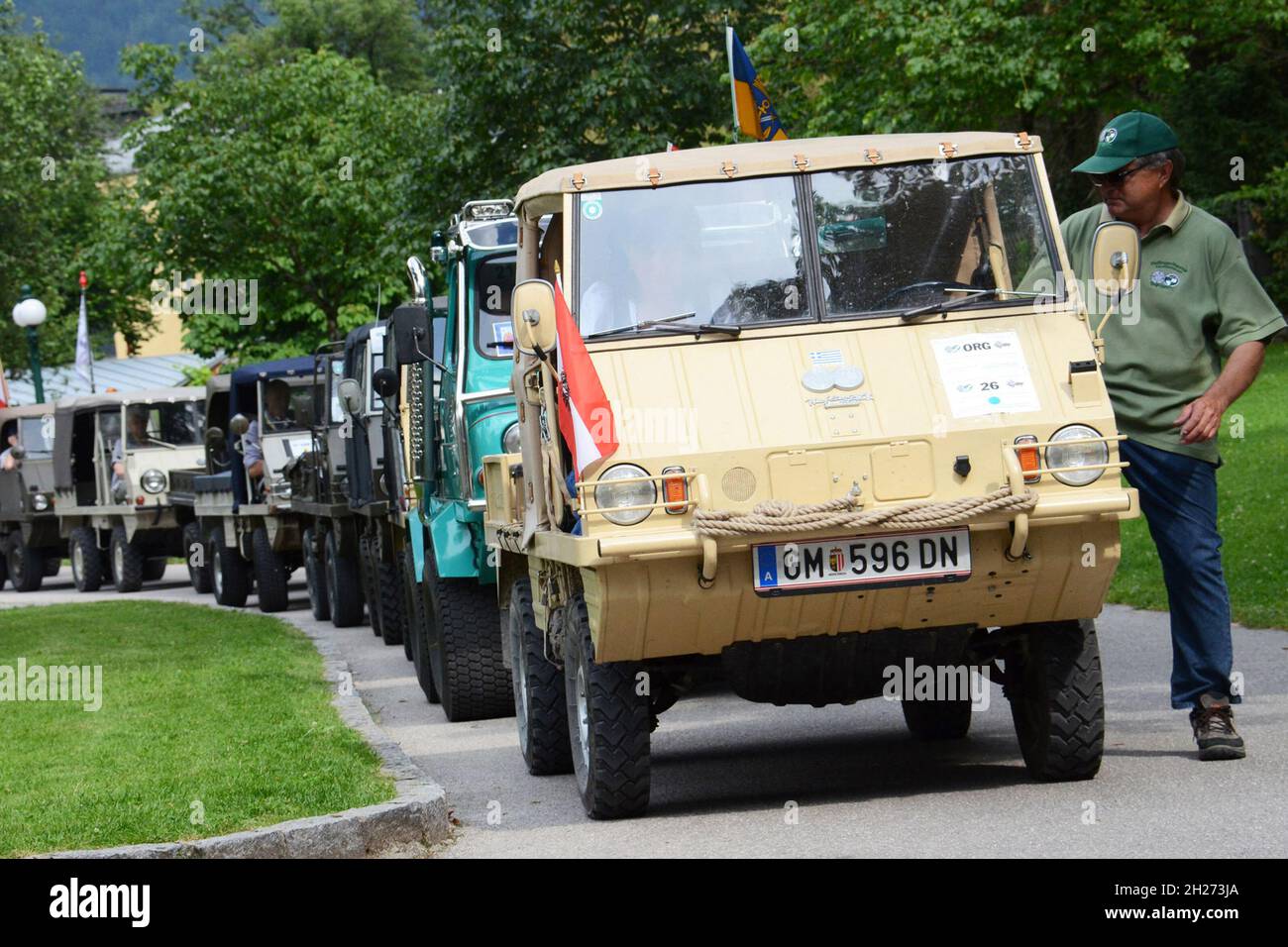 Treffen von Steyr-Puch Haflinger Geländewagen in Bad Ischl, Österreich ...