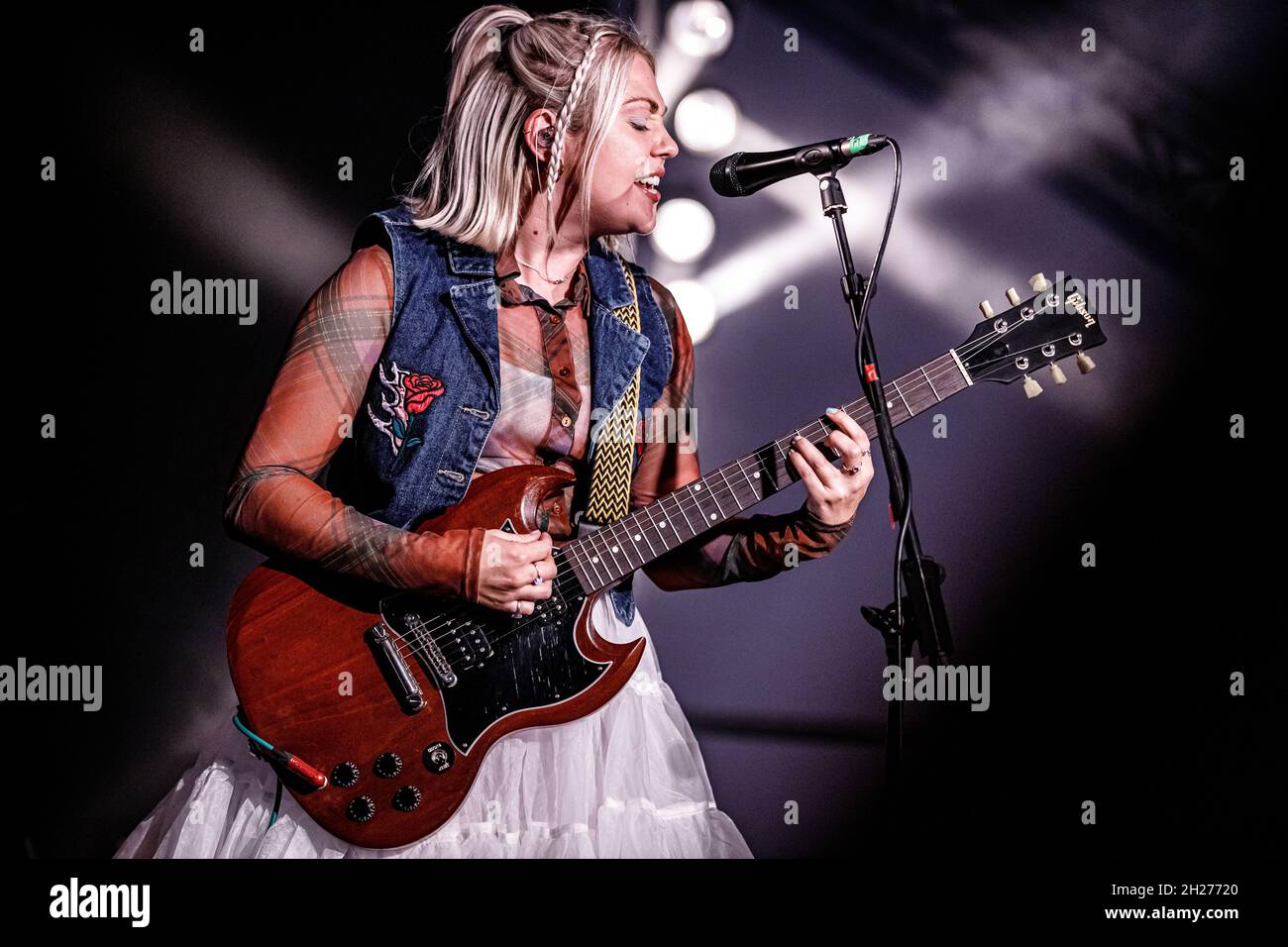 Lauren hibberd hi-res stock photography and images - Alamy