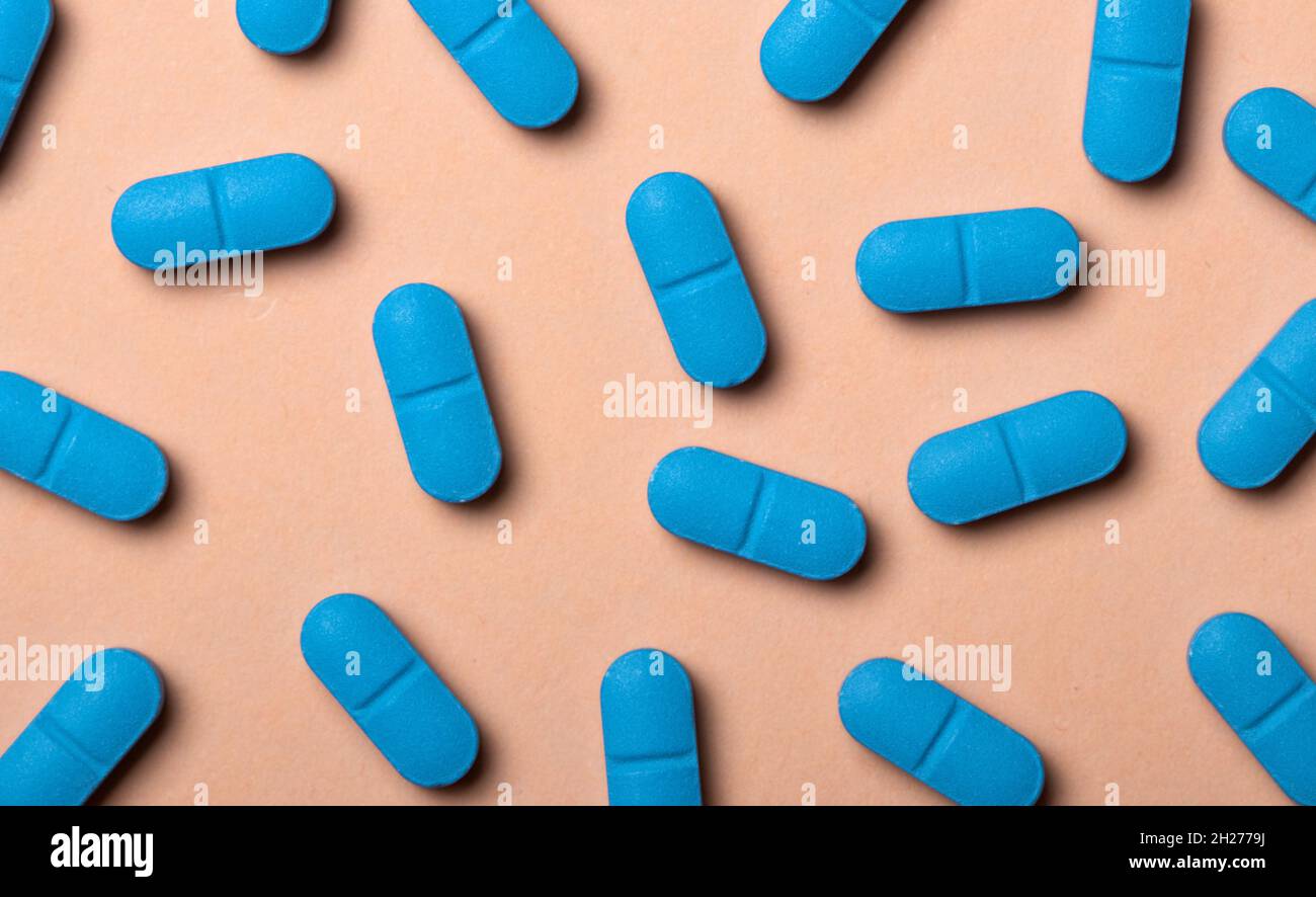 Top view photo of pills, medicines and capsules Stock Photo - Alamy