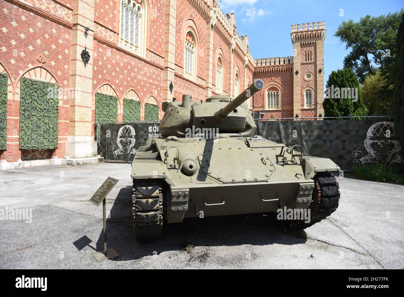 Panzer in wien hi-res stock photography and images - Alamy