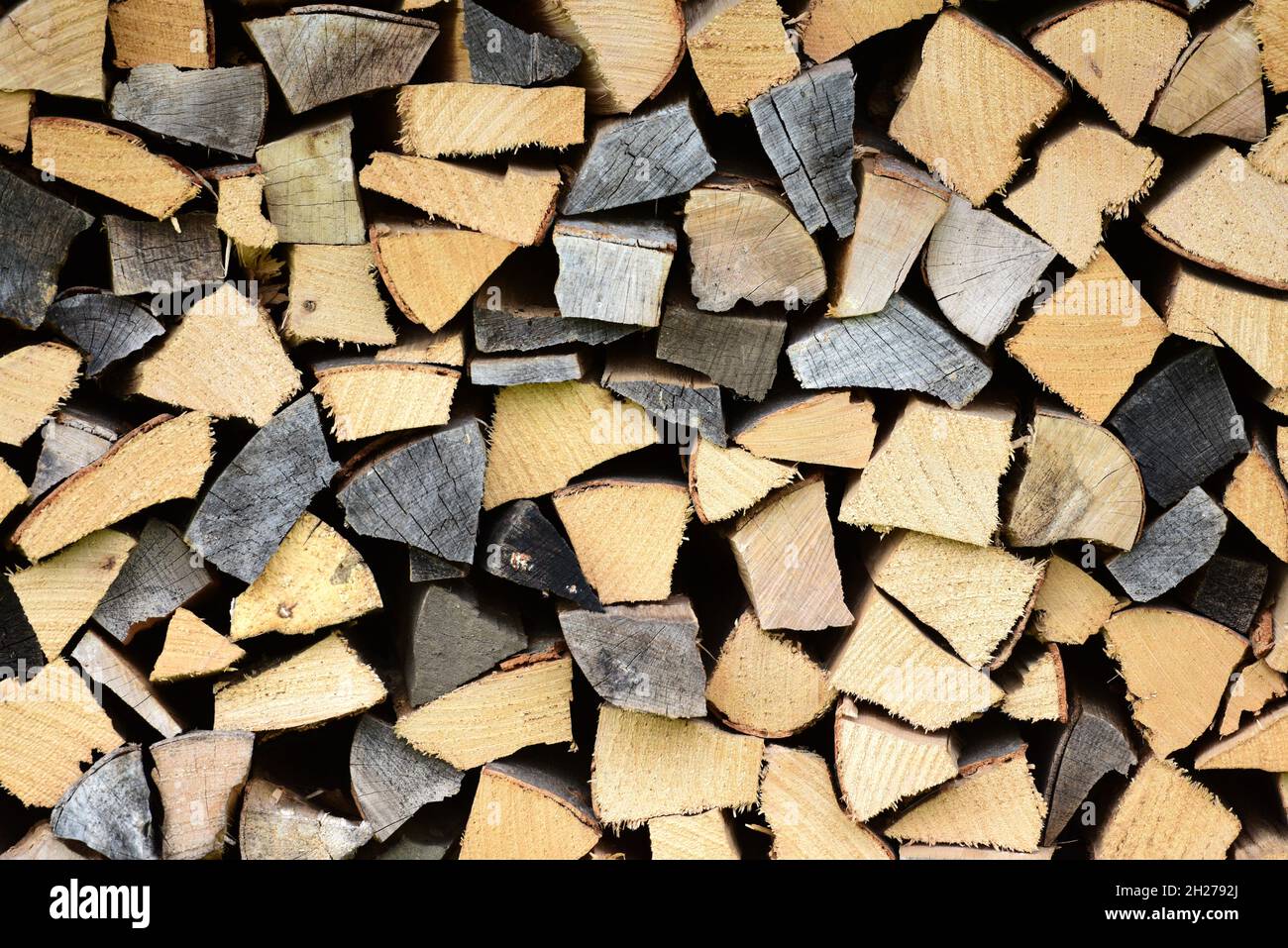 Holzscheiter hi-res stock photography and images - Alamy