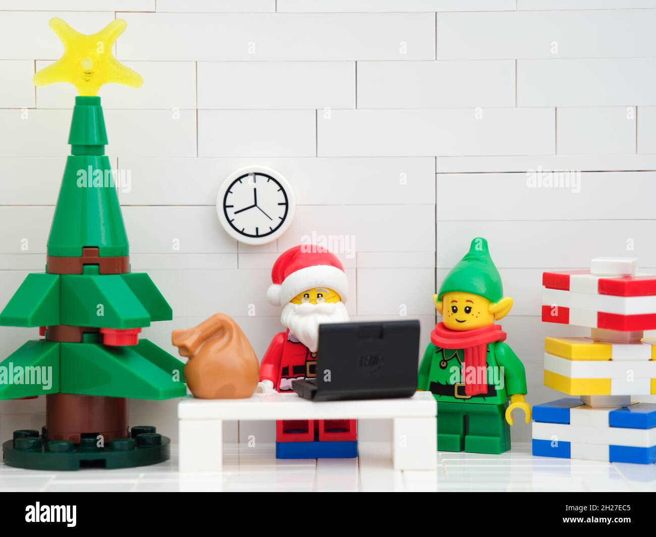 Working at lego hi-res stock photography and images - Alamy