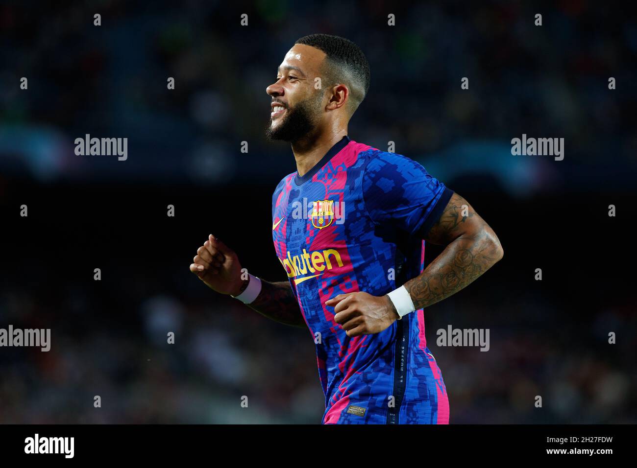 Memphis Depay of FC Barcelona during the UEFA Champions League match ...