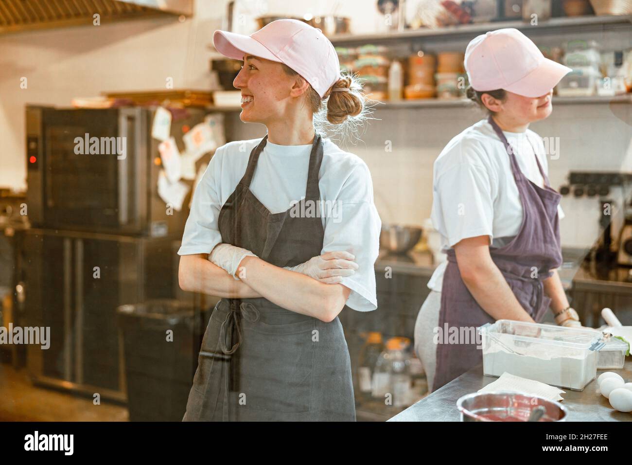 Stand at table hi-res stock photography and images - Alamy