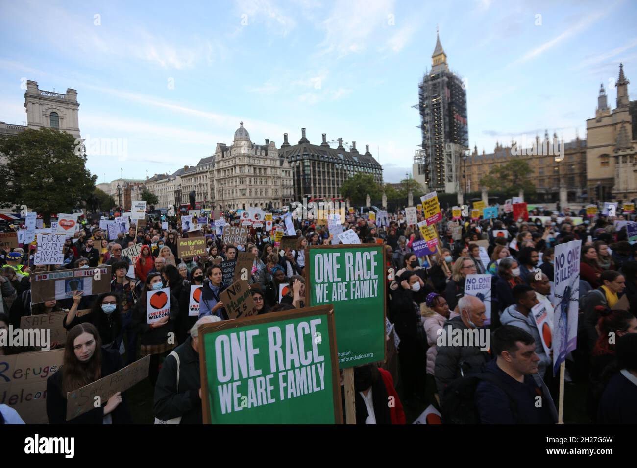 Anti refugee bill hi-res stock photography and images - Alamy