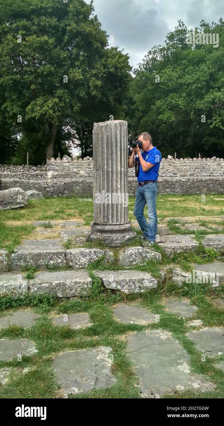 An amateur photographer frames the scene Stock Photo - Alamy