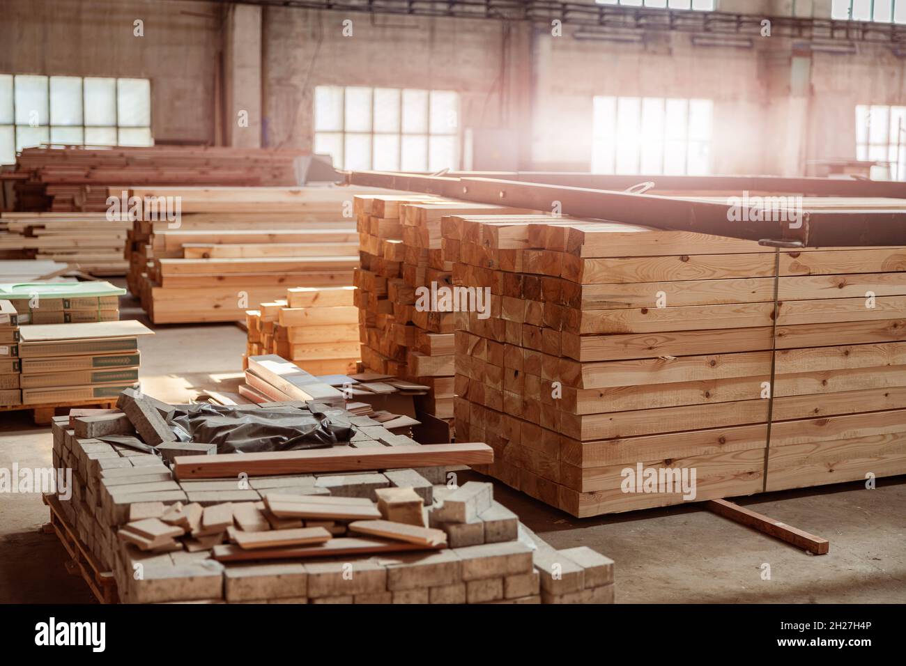 Plank pile hi-res stock photography and images - Alamy