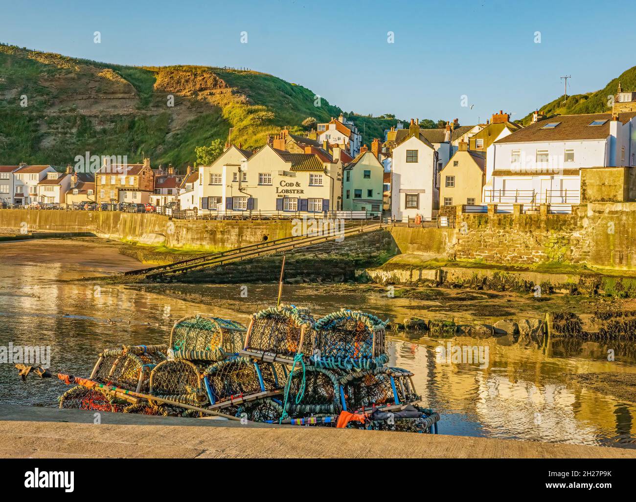 Visiting staithes, an idyllic fishing village in north yorkshire ...
