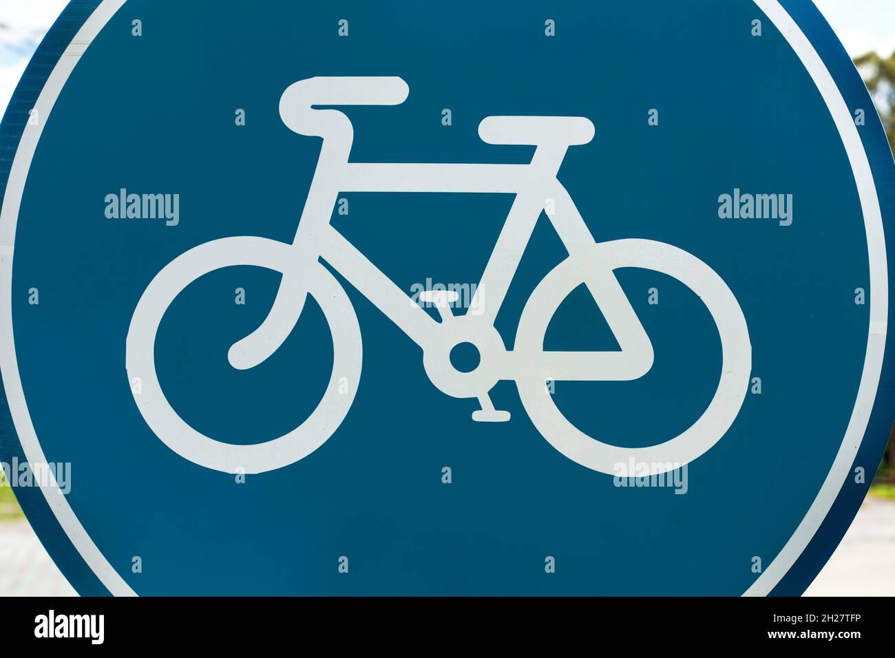 Sign bike icon simple hi-res stock photography and images - Alamy