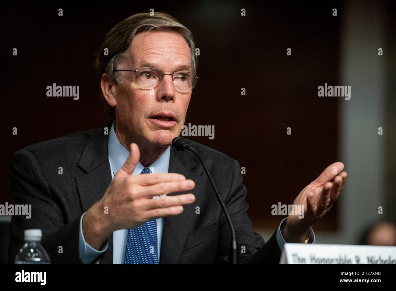 Nicholas burns hi-res stock photography and images - Alamy