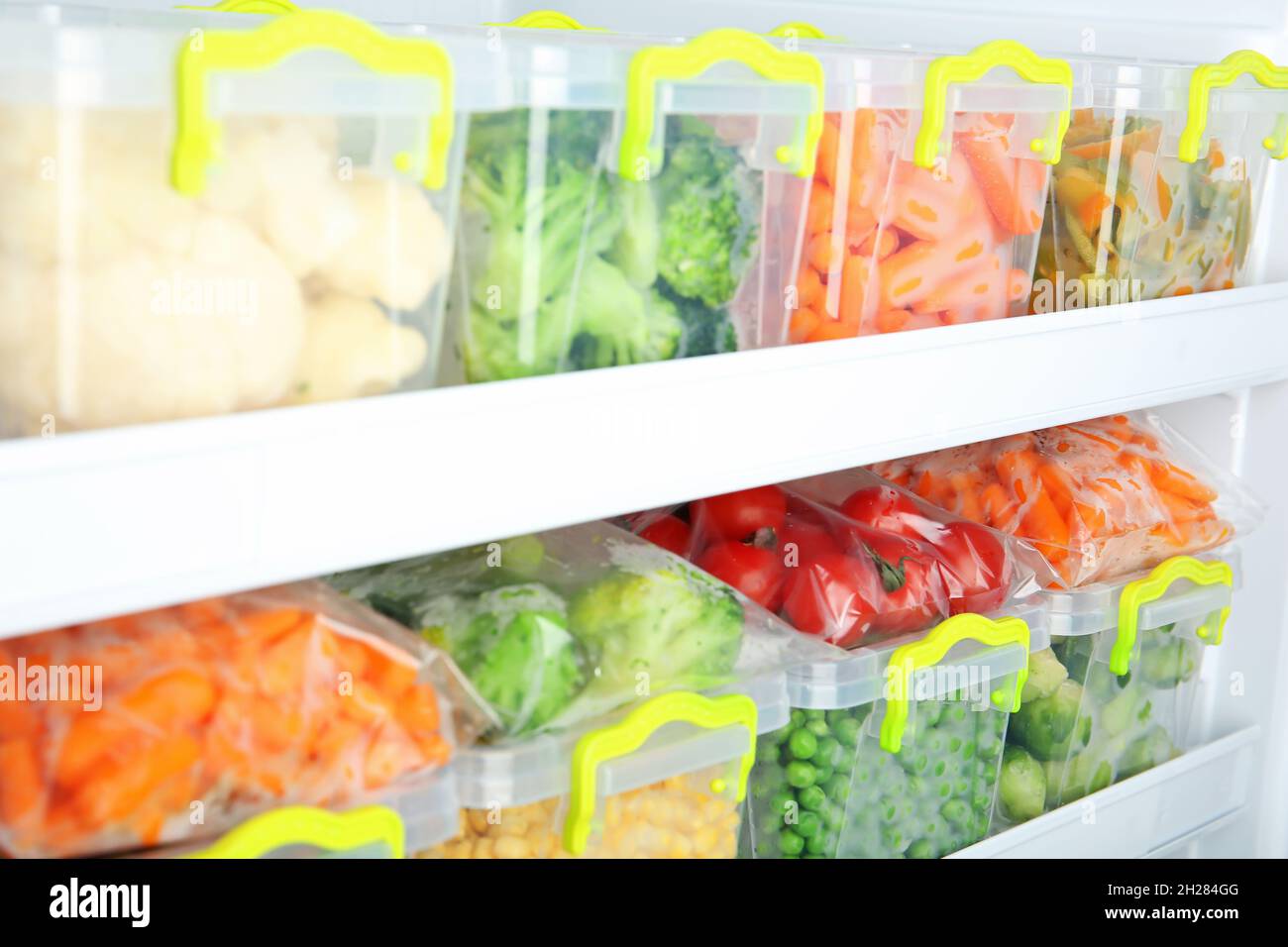 Food freezer sprouts hi-res stock photography and images - Alamy