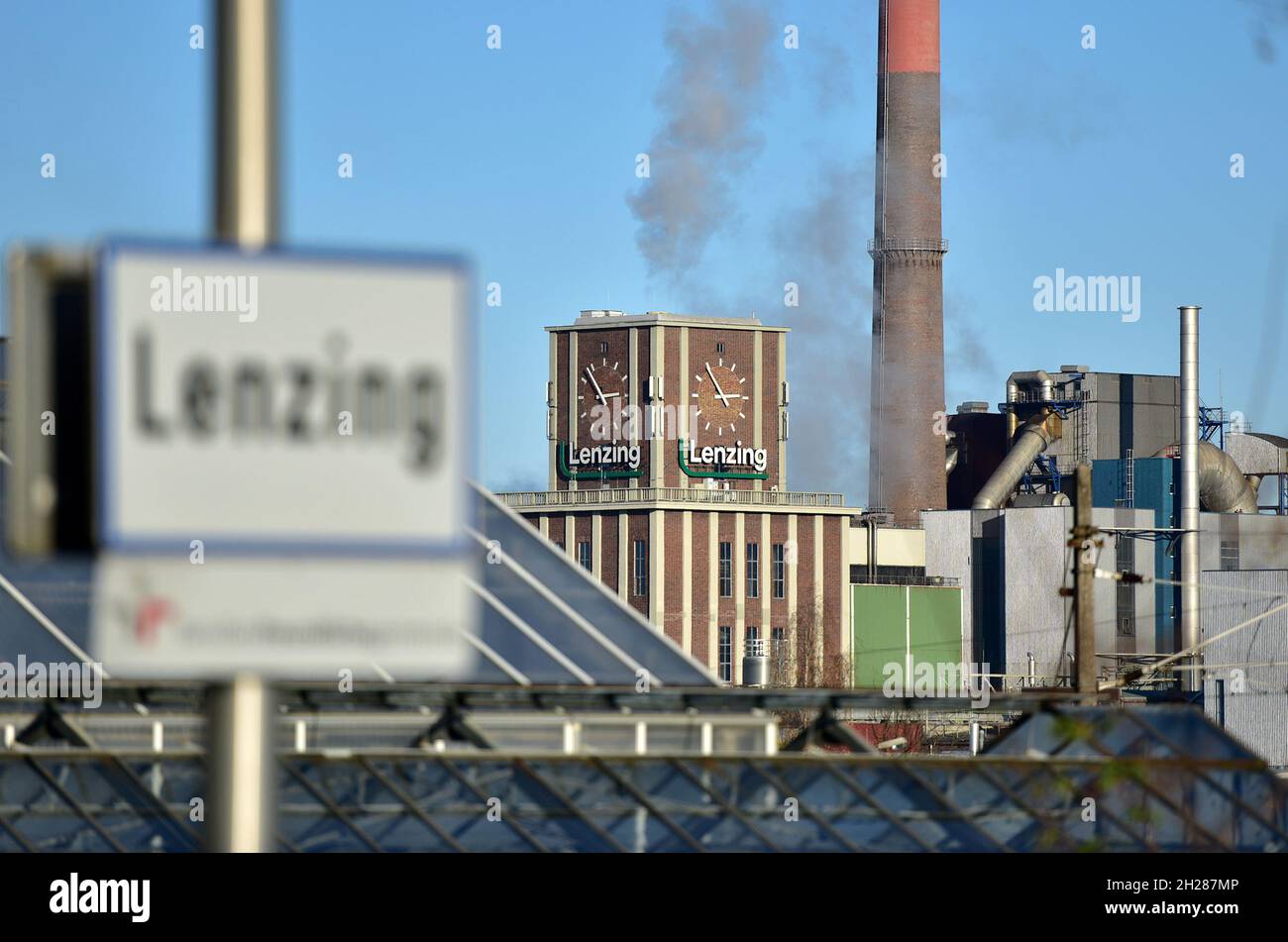 Lenzing hi-res stock photography and images - Alamy