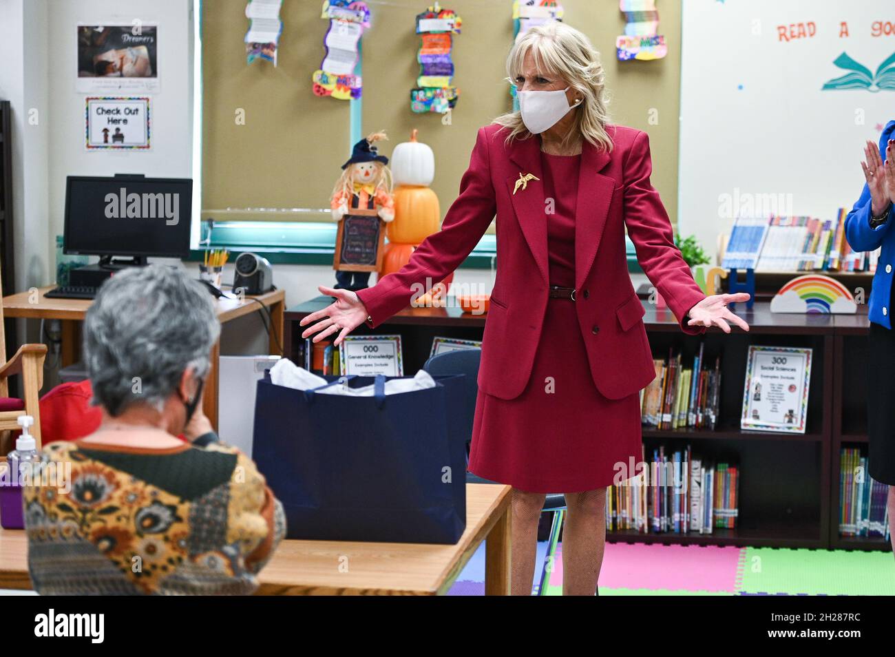 Dr jill biden school hi-res stock photography and images - Alamy