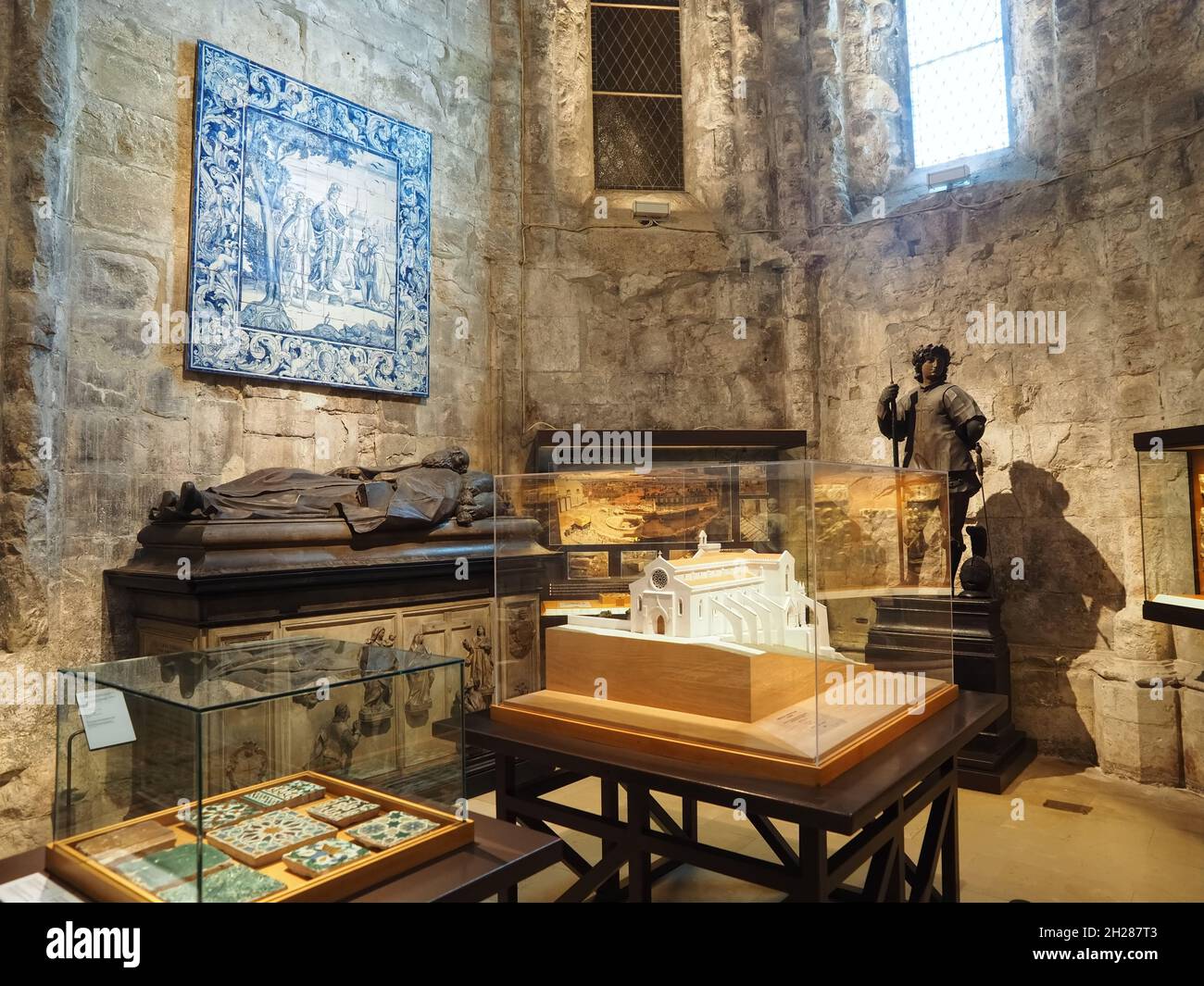 Convento do carmo tomb hi-res stock photography and images - Alamy