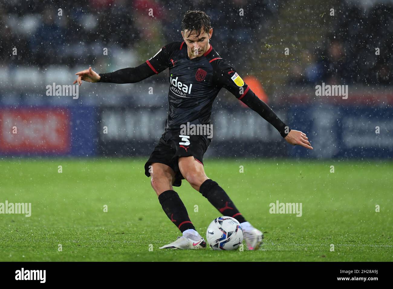 /Conor Townsend #3 of West Bromwich Albion in action during the game ...