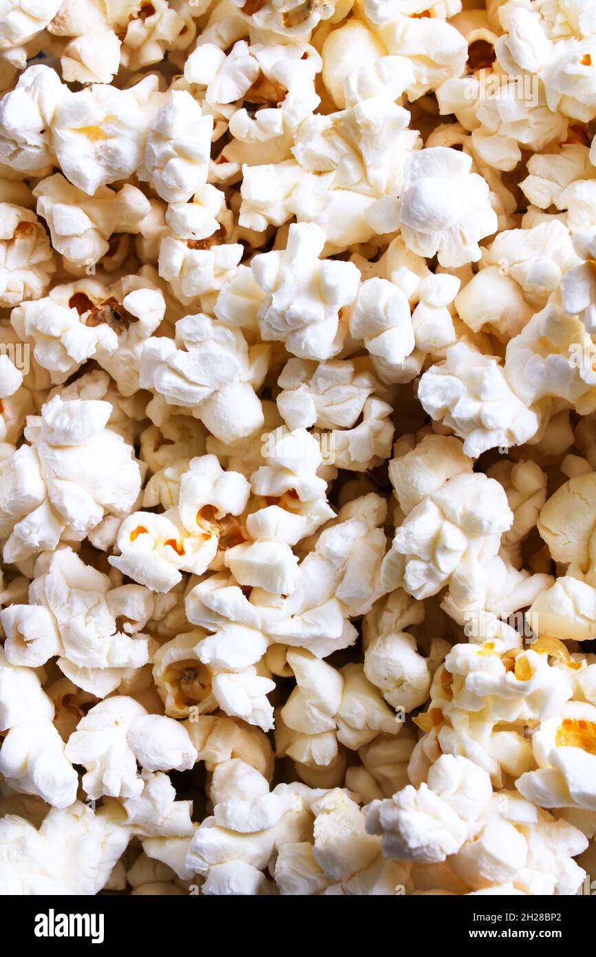 White cooked popcorn close up bakground or texture Stock Photo - Alamy