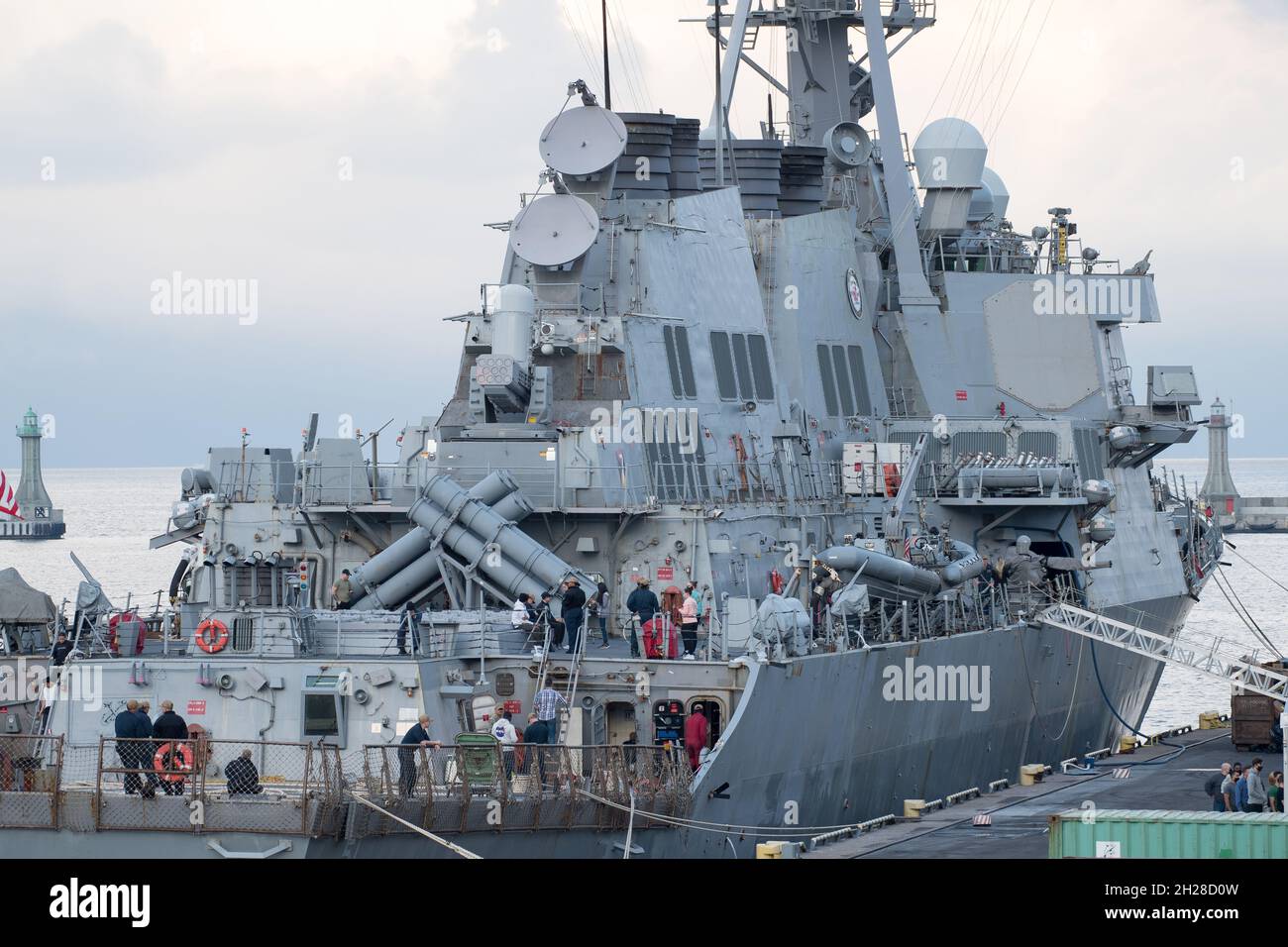 US Navy Arleigh Burke-class destroyer USS Arleigh Burke DDG-51 in port ...