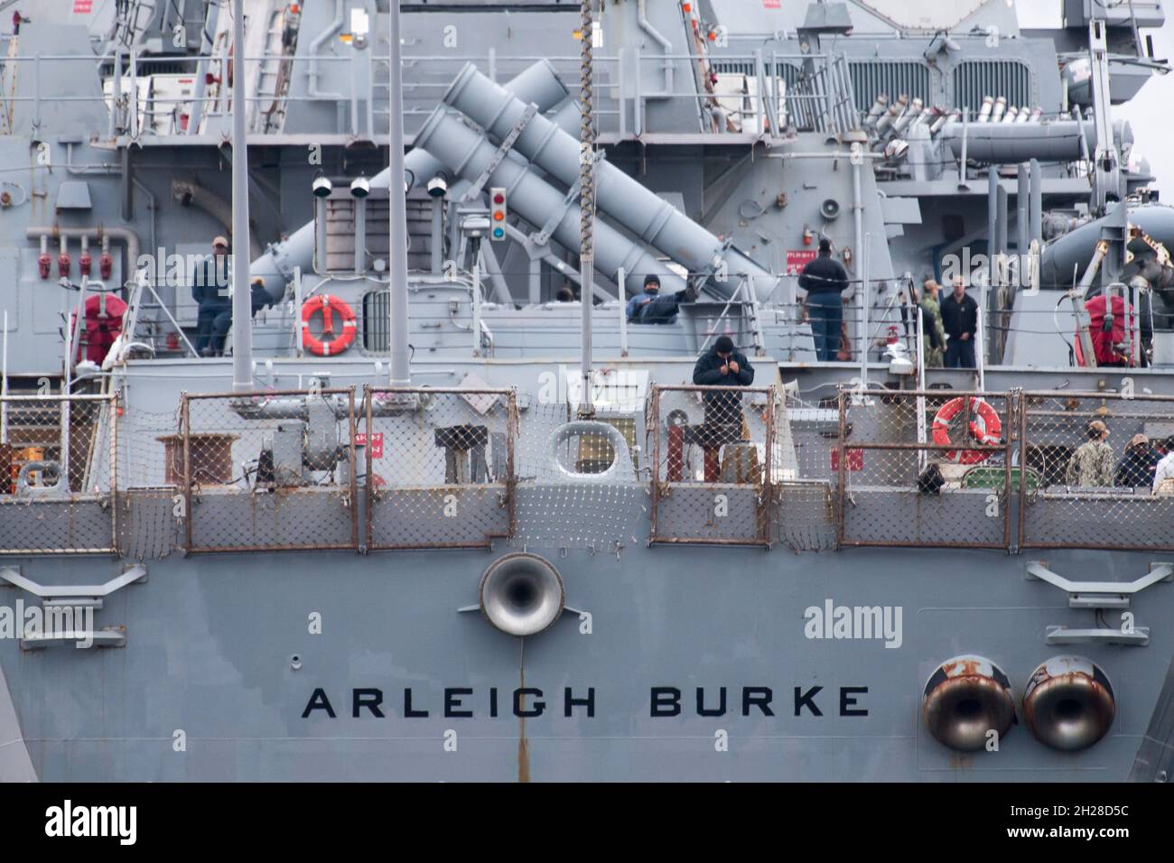 US Navy Arleigh Burke-class destroyer USS Arleigh Burke DDG-51 in port ...