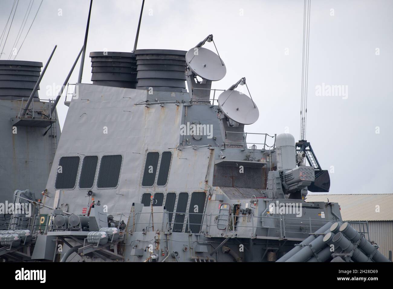 US Navy Arleigh Burke-class destroyer USS Arleigh Burke DDG-51 in port ... US Navy Arleigh Burke-class destroyer USS Arleigh Burke DDG-51 in port ...