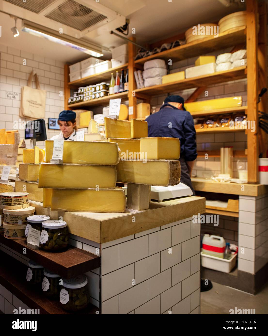 London Cheesemongers, 251 Pavilion Road, London; one of the the best ...
