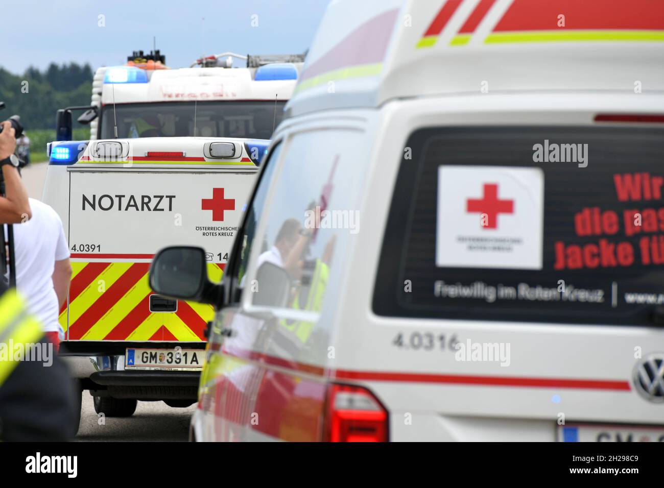 Rettungsfahrzeug hi-res stock photography and images - Alamy