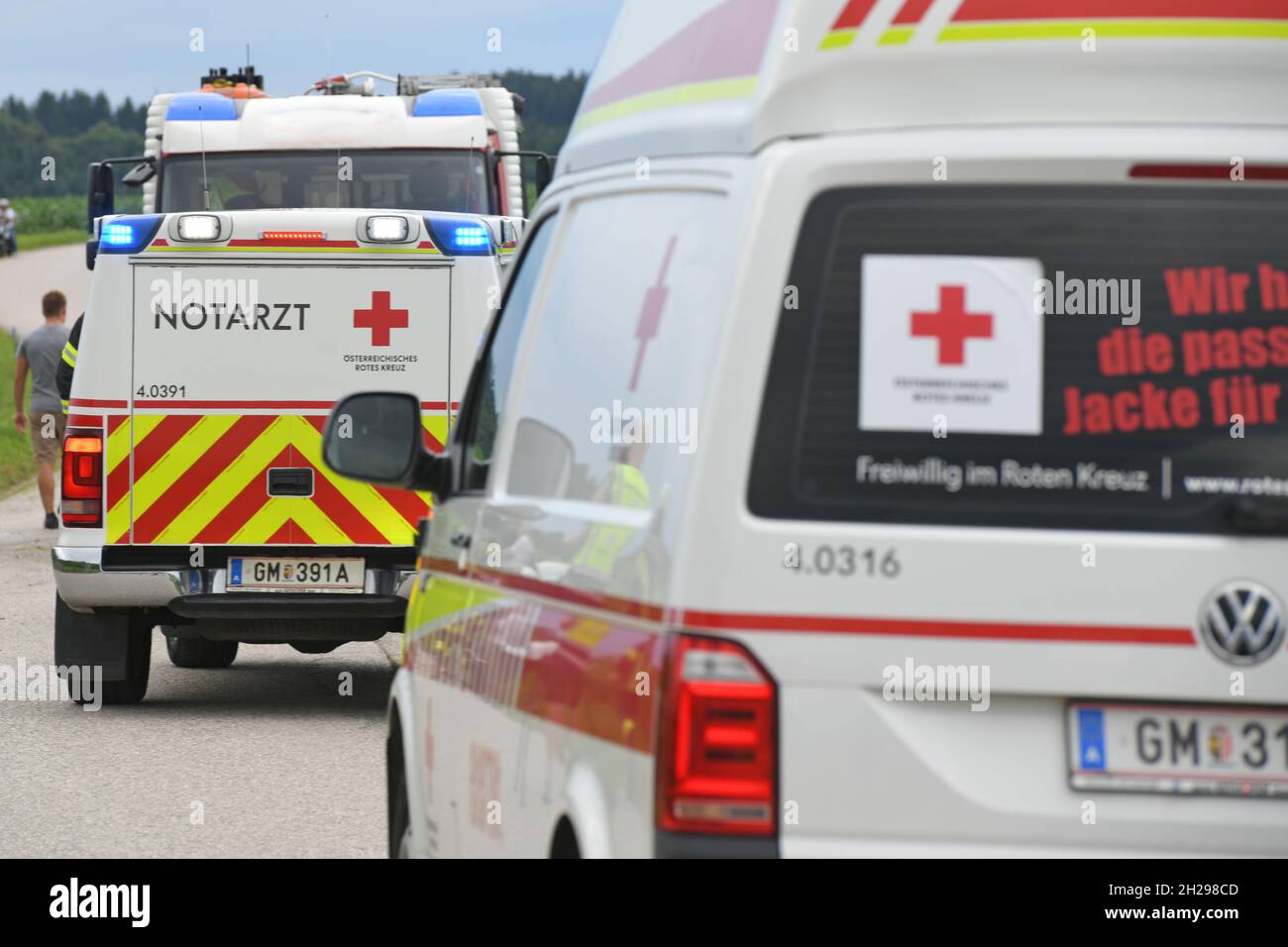 Rettungsfahrzeug hi-res stock photography and images - Alamy
