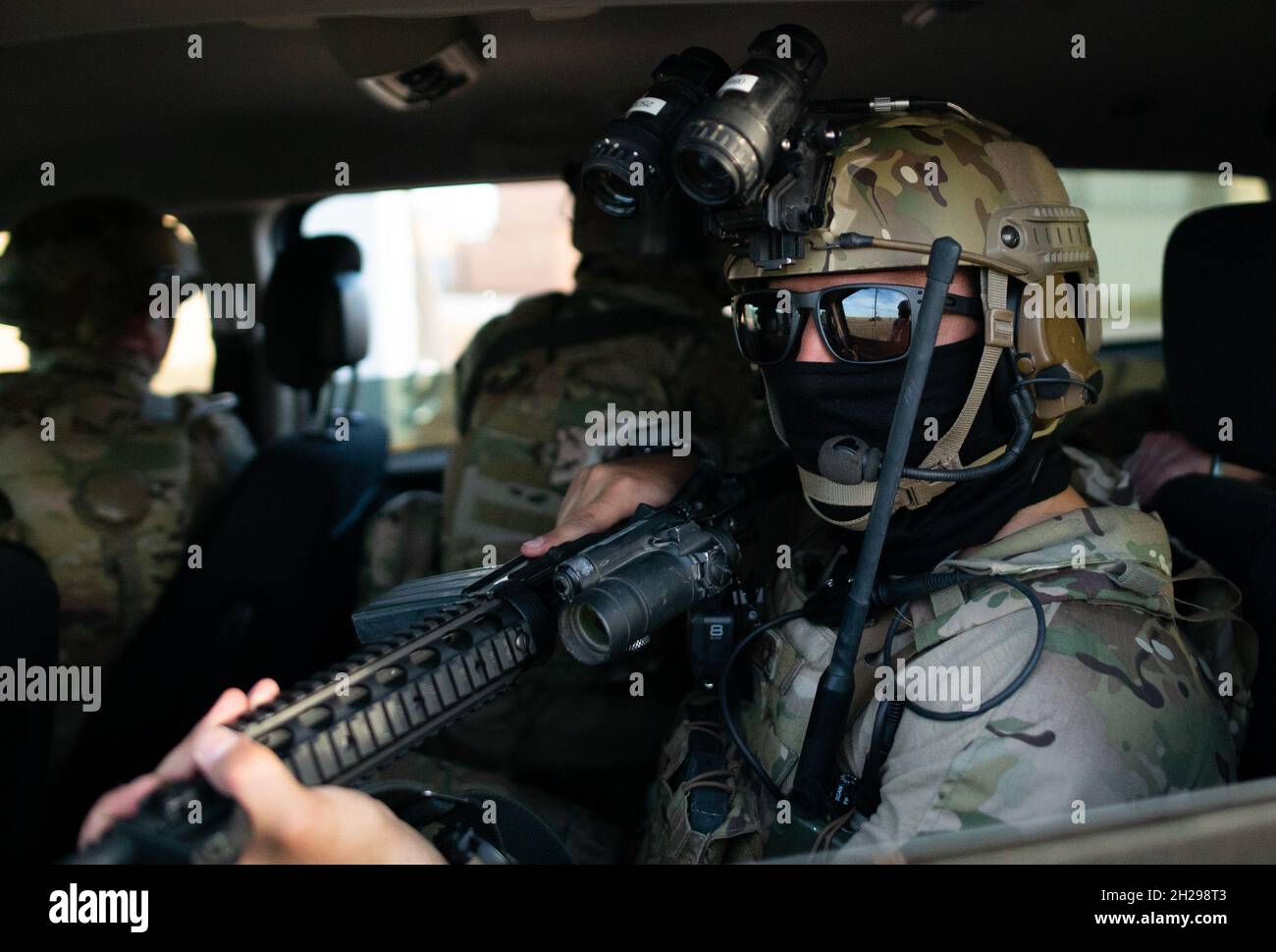 Coyote dicer hi-res stock photography and images - Alamy