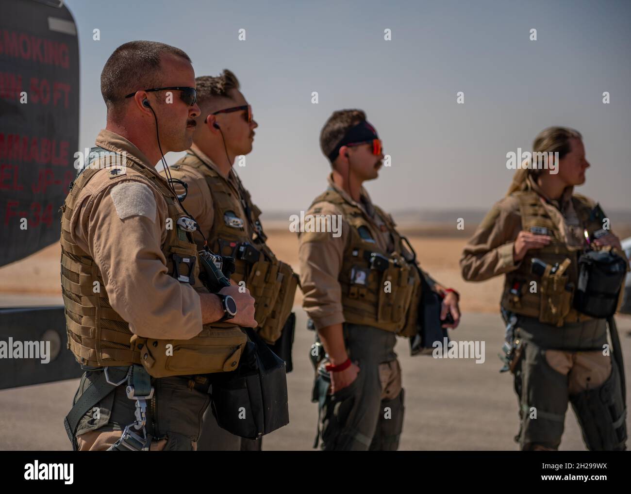 Crew swap swap hi-res stock photography and images - Alamy