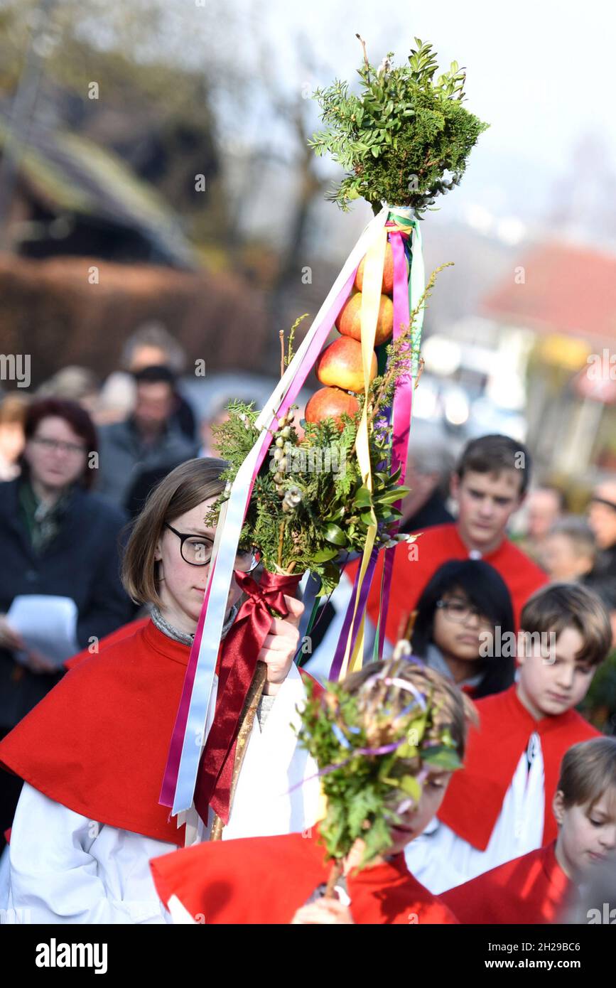 Palmweihe am Palmsonntag in Attersee am Attersee (Bezirk Vöcklabruck ...