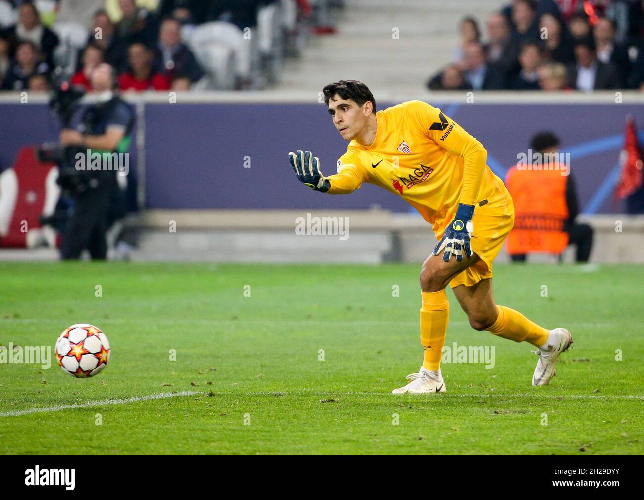 Jean bono hi-res stock photography and images - Alamy