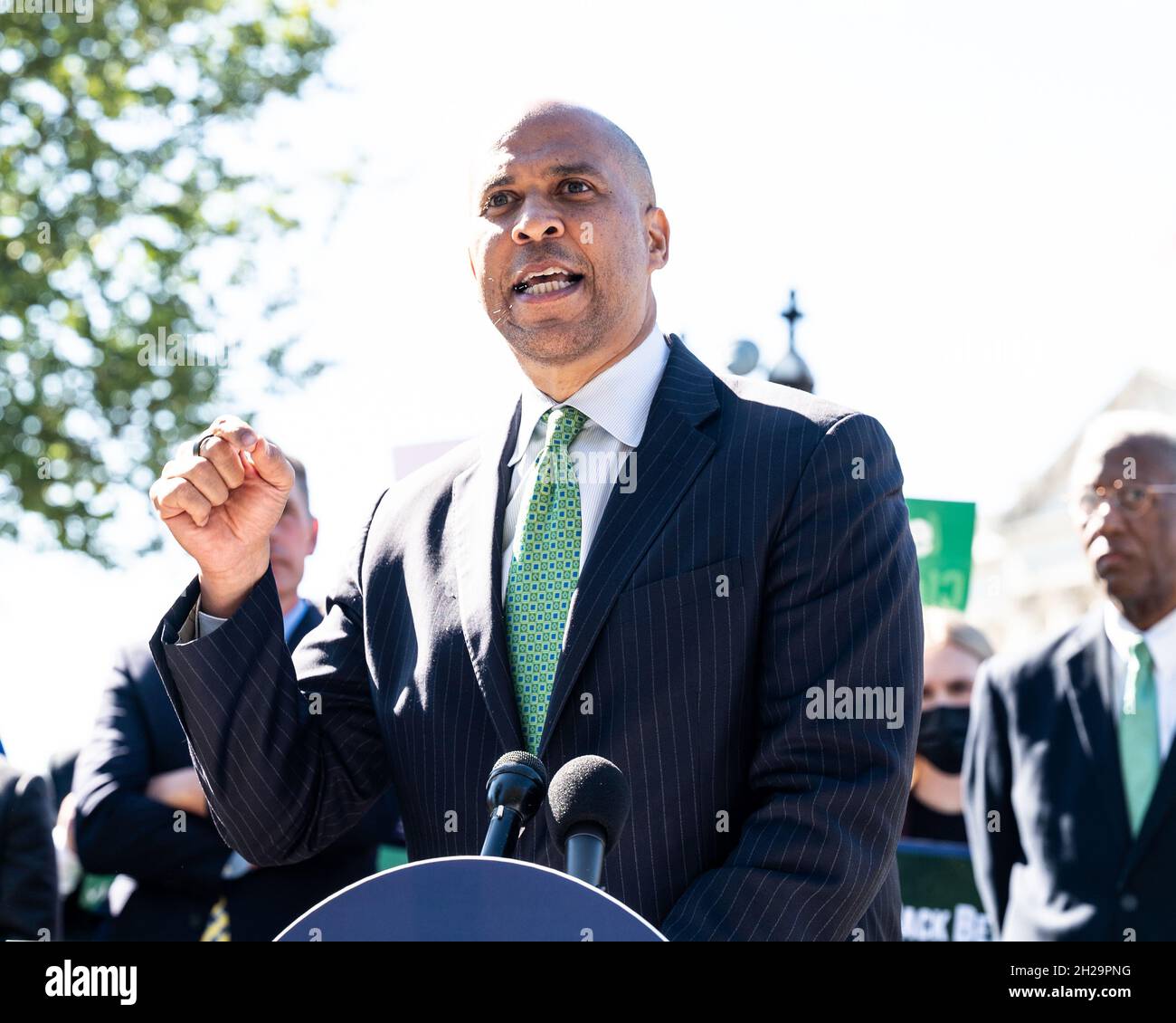 Washington, United States. 20th Oct, 2021. U.S. Senator Cory Booker (D ...