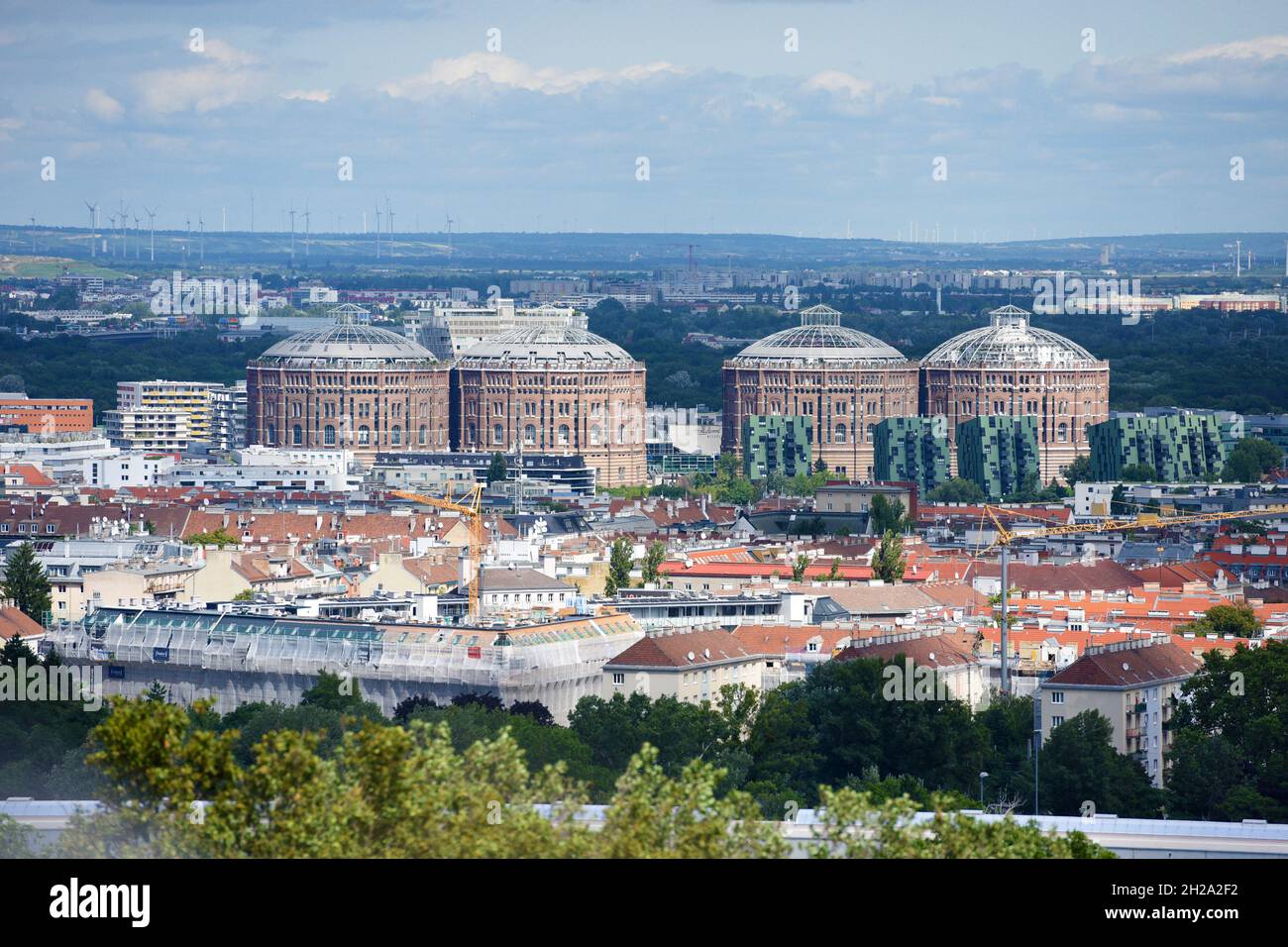 Gasometer silhouette hi-res stock photography and images - Alamy