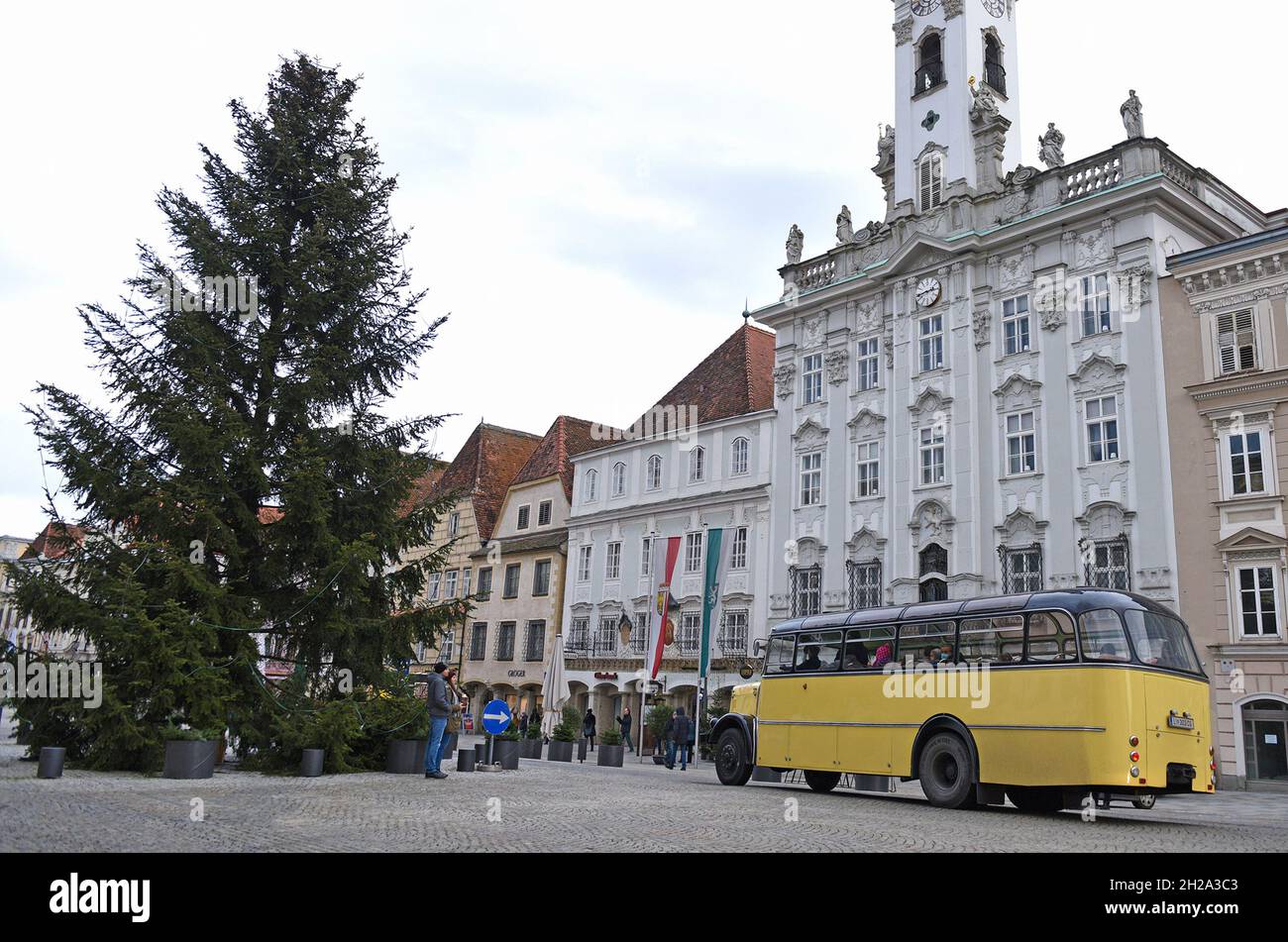 Historischer Saurer-Postbus in Steyr, Österreich, Europa - Historic ...