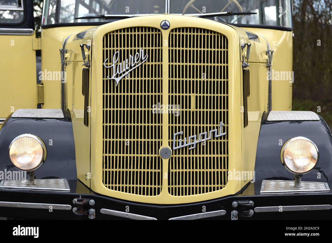 Historischer Saurer-Postbus in Steyr, Österreich, Europa - Historic ...