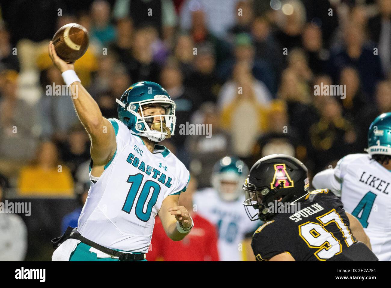 October 20, 2021: Coastal Carolina Chanticleers quarterback Grayson ...