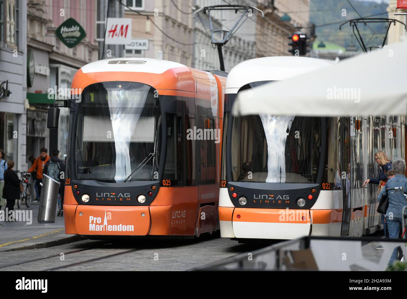 Straßenbahn in der Landstraße in Linz, Österreich, Europa - Tram in the ...