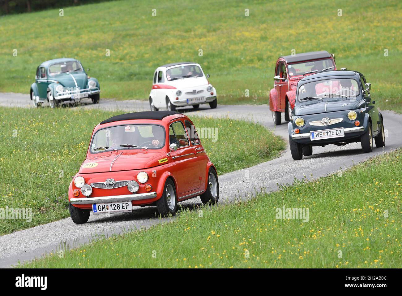 Der Steyr-Puch 500 war ein Kleinstwagen der Puch-Werke. In Österreich ...