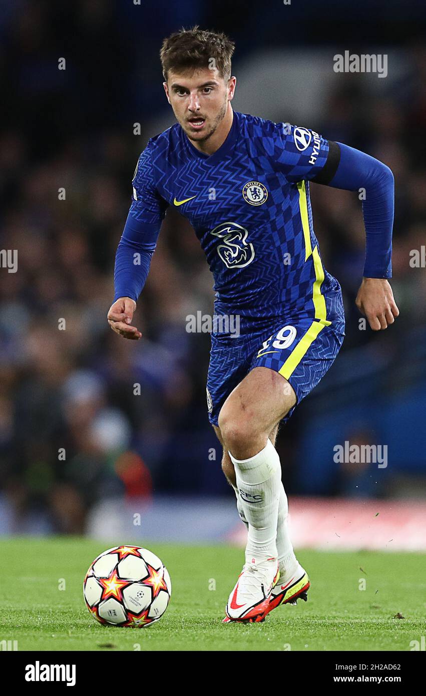 London, England, 20th October 2021. Mason Mount of Chelsea during the ...
