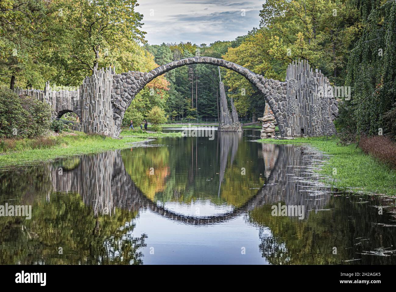 Rakotz Bridge in Kromlau Park Stock Photo - Alamy